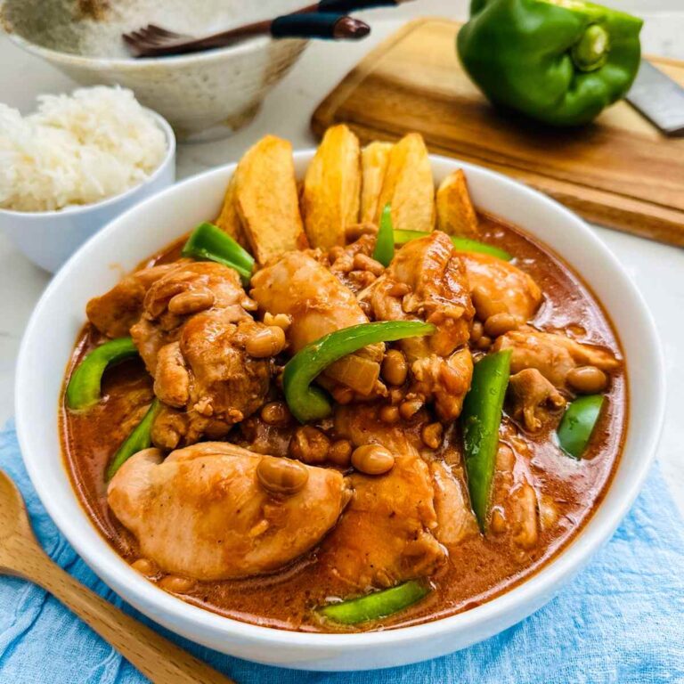 Chicken and Beans with Tomato Sauce - Deliciously Rushed