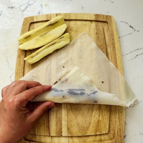 Crispy Ube Turon (Filipino Ube Banana Spring Rolls) - Deliciously Rushed