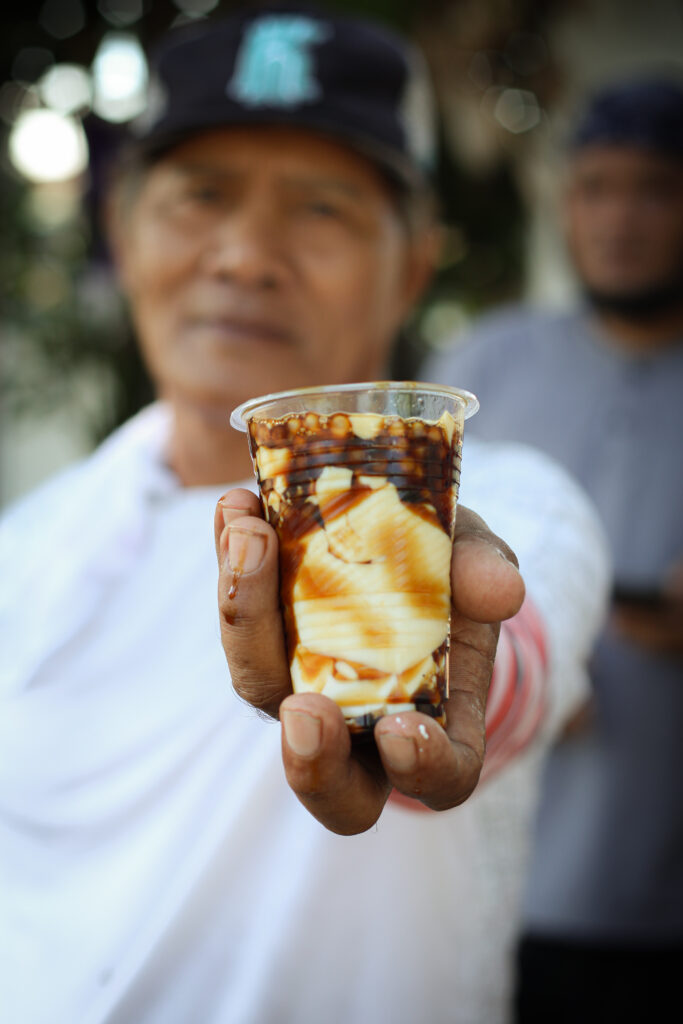 Easy Filipino Taho (Silken Tofu with Arnibal and Sago Pearls ...