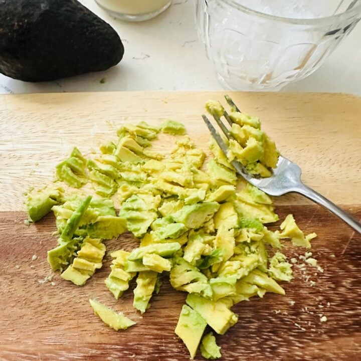 Avocado with Condensed Milk (Filipino Avocado Con Yelo) - Deliciously ...