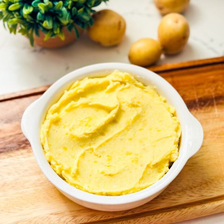 Mashed Potatoes with Cottage Cheese - Deliciously Rushed