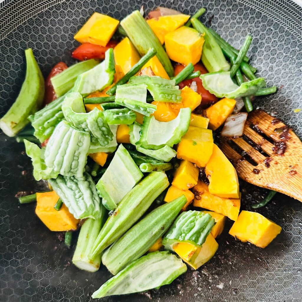 Easy Pinakbet (Filipino Vegetable Stew with Bagoong) - Deliciously Rushed