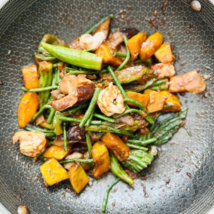 Easy Pinakbet (Filipino Vegetable Stew with Bagoong) - Deliciously Rushed