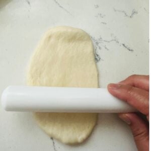 Filipino Spanish Bread (Señorita Bread) - Deliciously Rushed