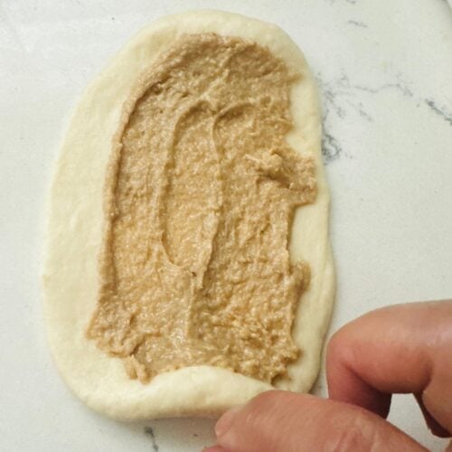 Filipino Spanish Bread (Señorita Bread) - Deliciously Rushed