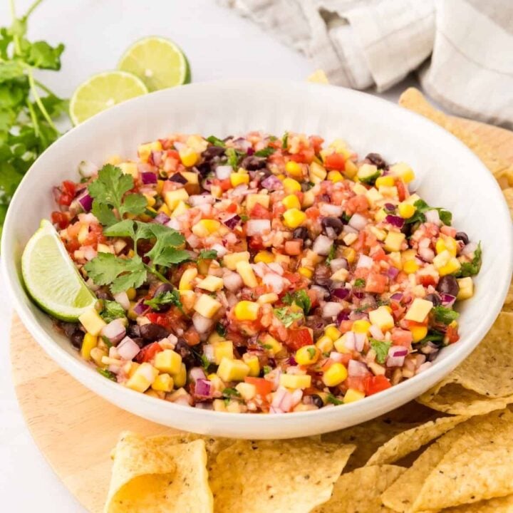21+ Fresh & Flavorful Salsa Recipes to Spice Up Your May - Deliciously ...