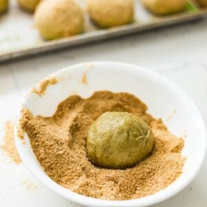 Malunggay Pandesal (Moringa bread using Tangzhong method)
